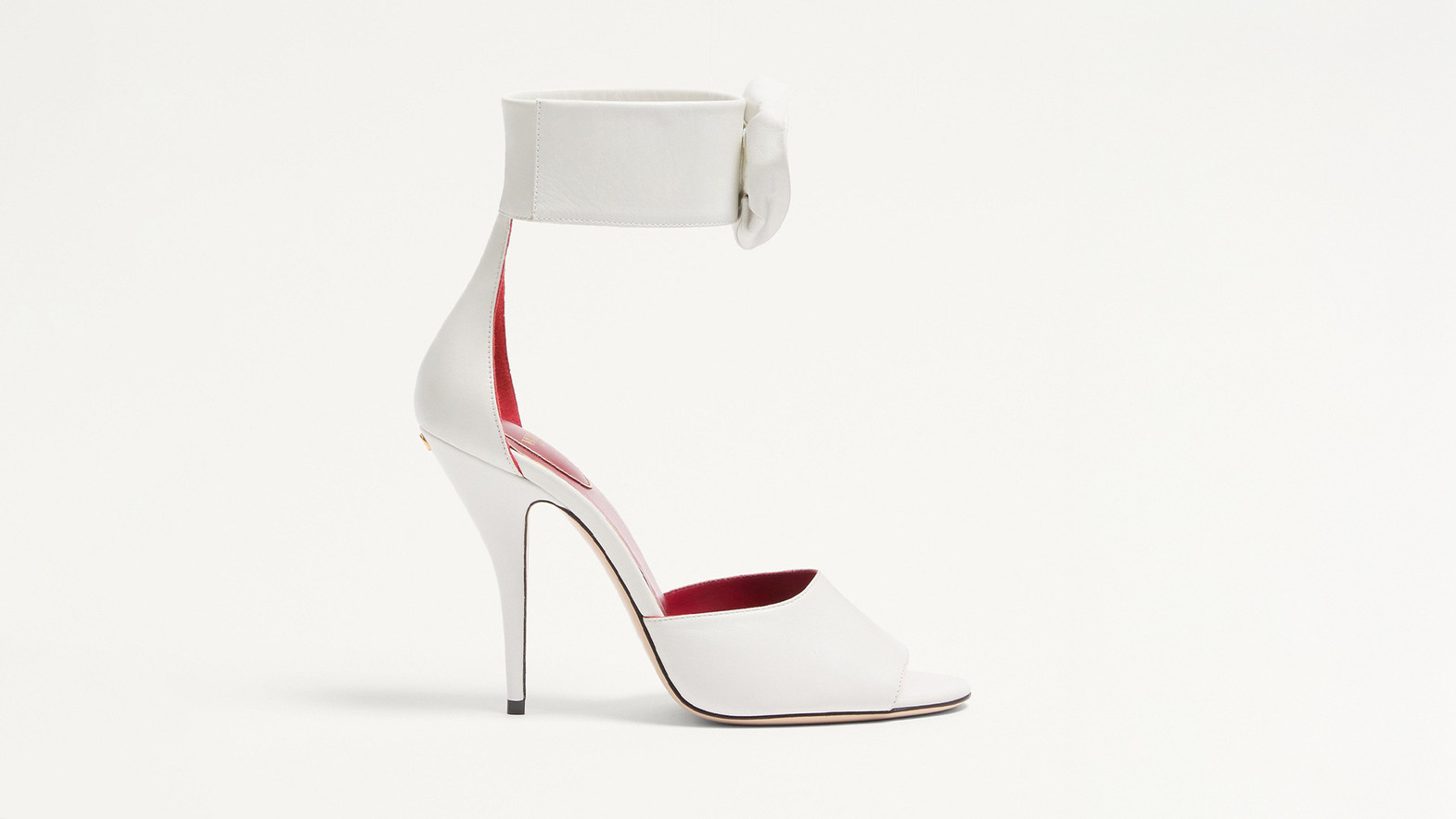 Valentino Tienda Online: la Web Oficial de la Maison Valentino