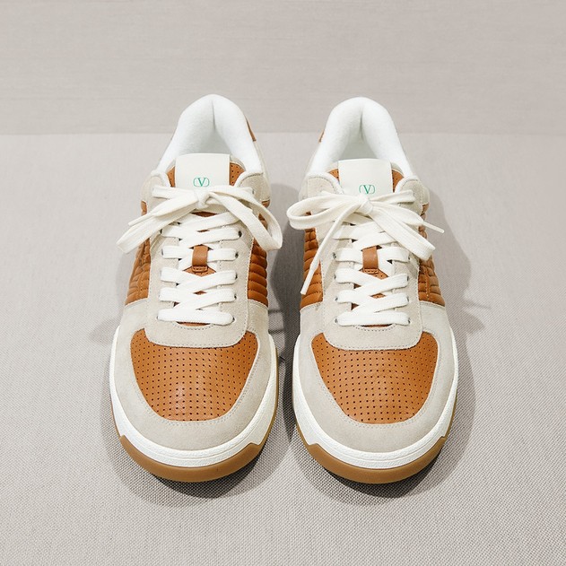 Luxury Valentine’s Day Gifts for Him | Valentino Garavani