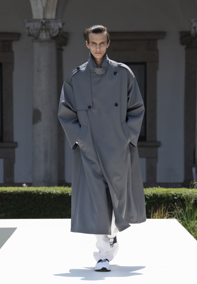 Valentino The Narratives Spring/Summer 2024 Collection fashion show ...