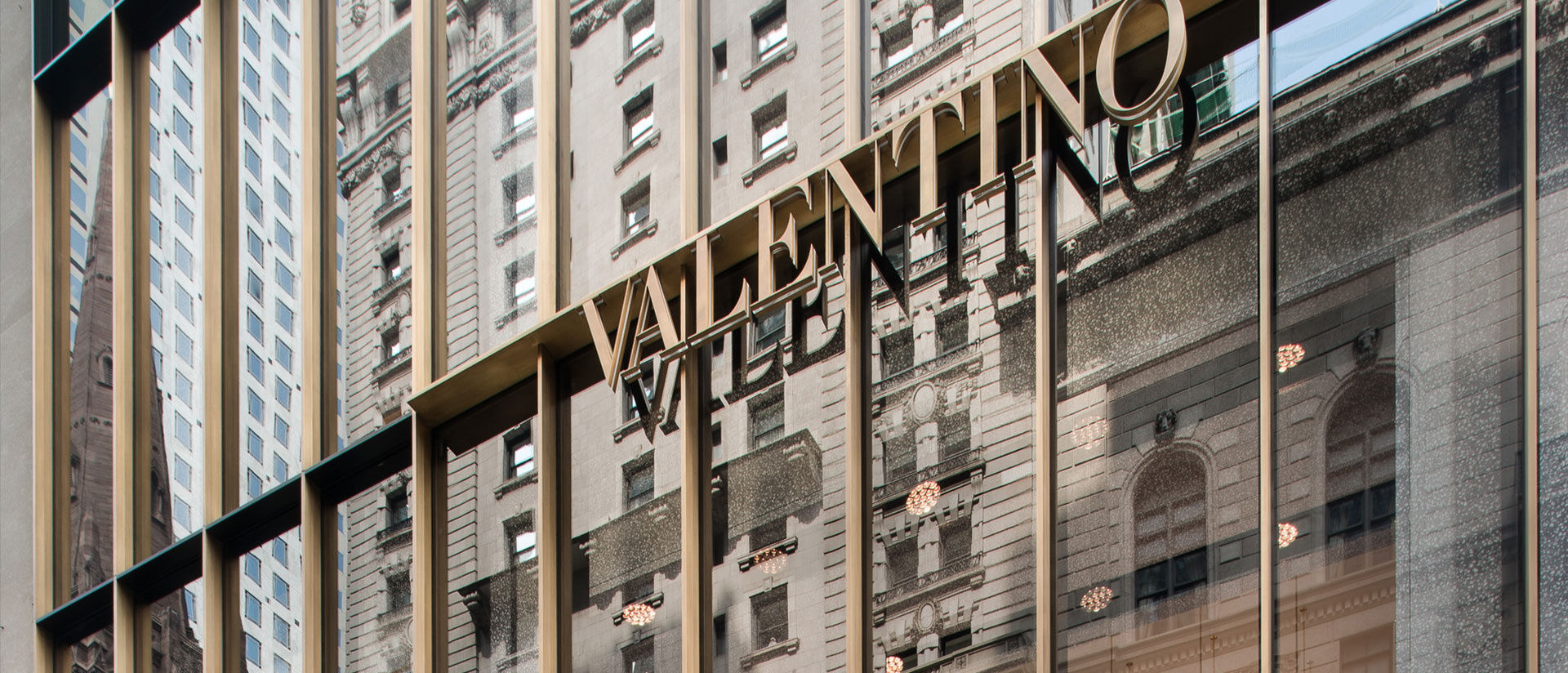 Boutique Services | Customer Care Valentino