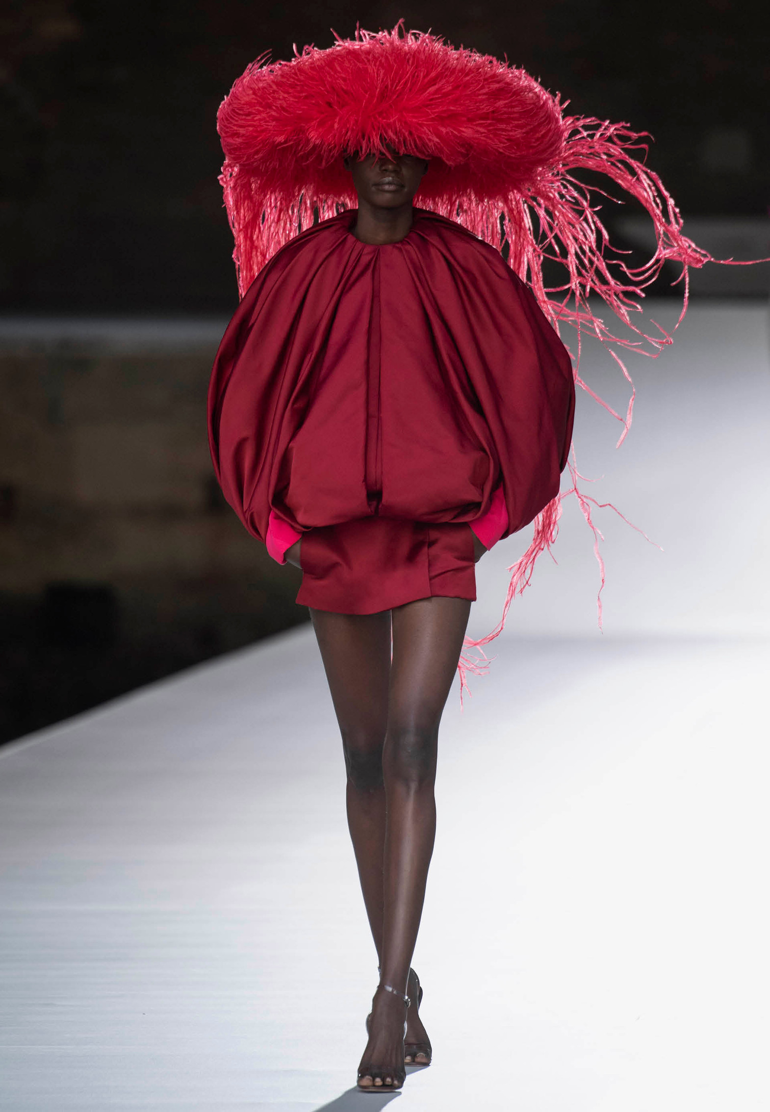 Valentino Des Ateliers Haute Couture Fall/Winter 2021-22 | Valentino