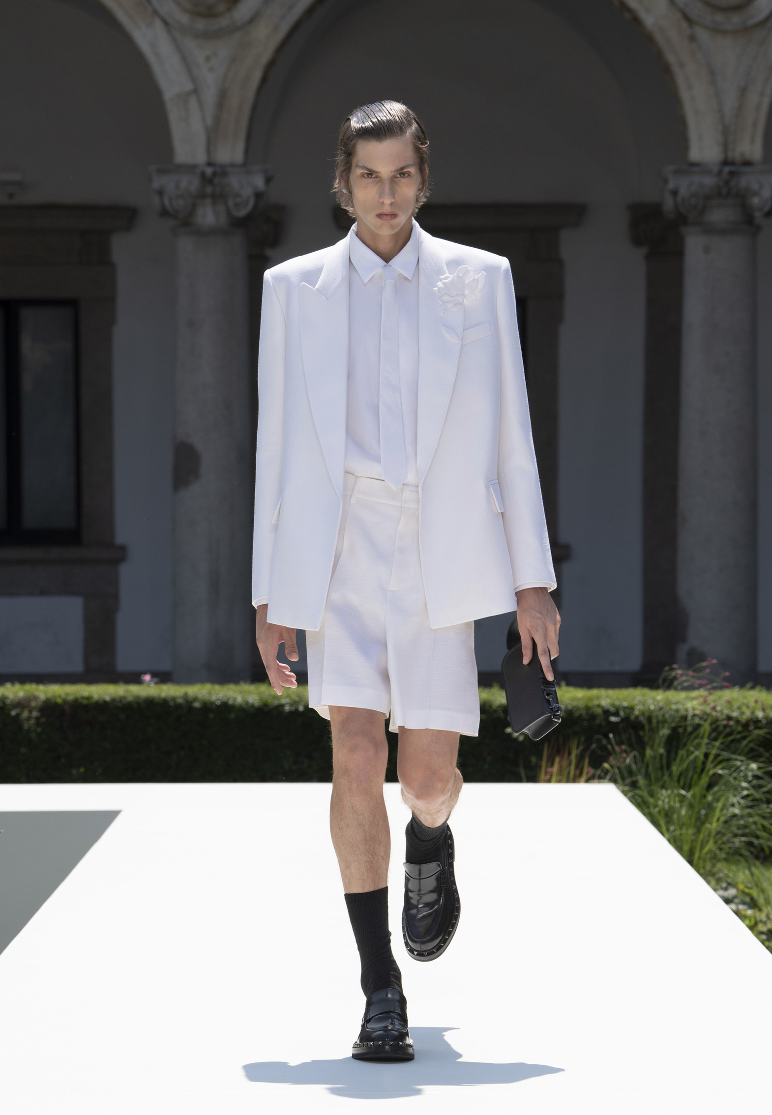 Valentino The Narratives Spring/Summer 2024 Collection fashion show ...