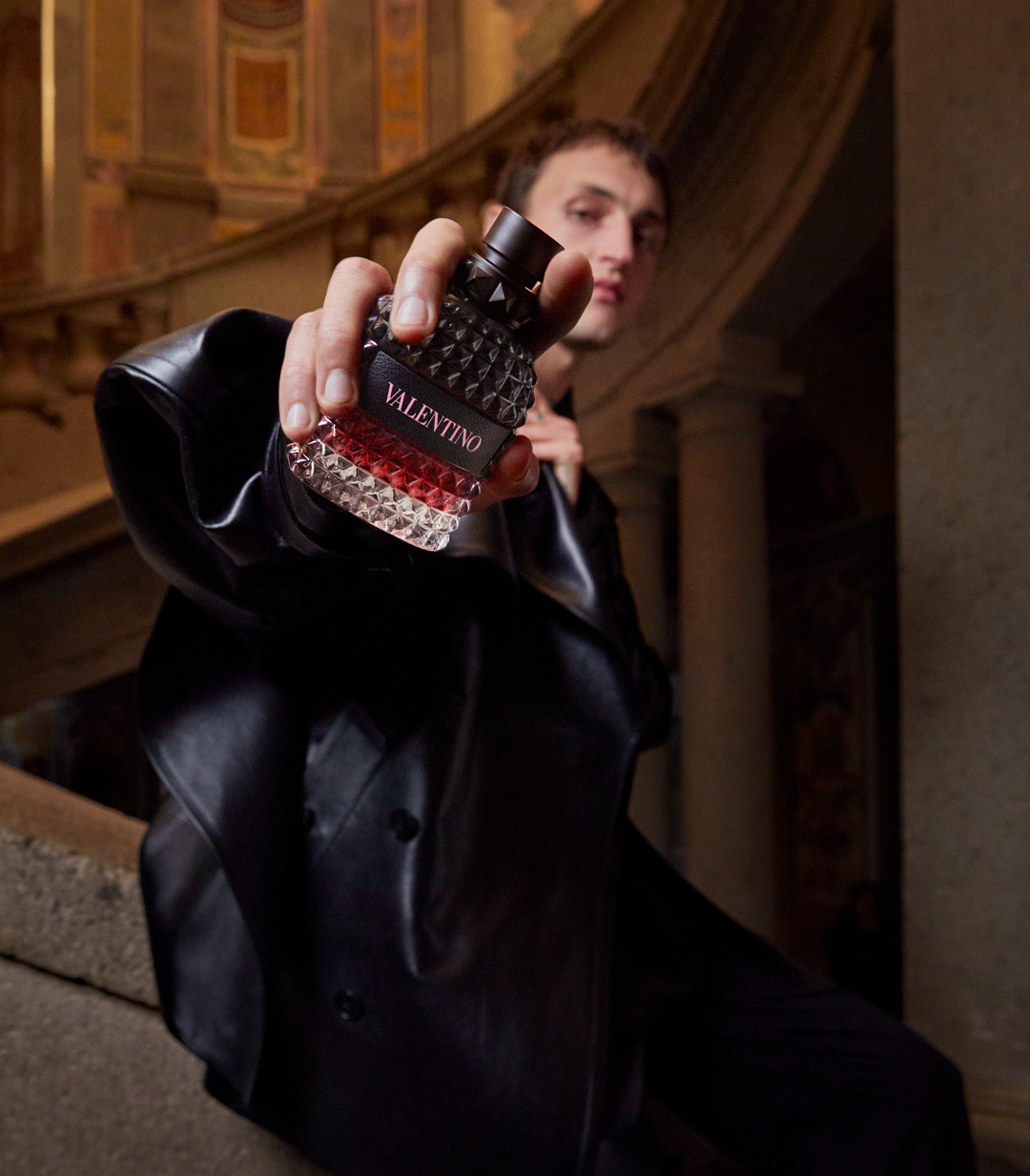Born in Roma Intense: the new fragrance by Valentino | Valentino