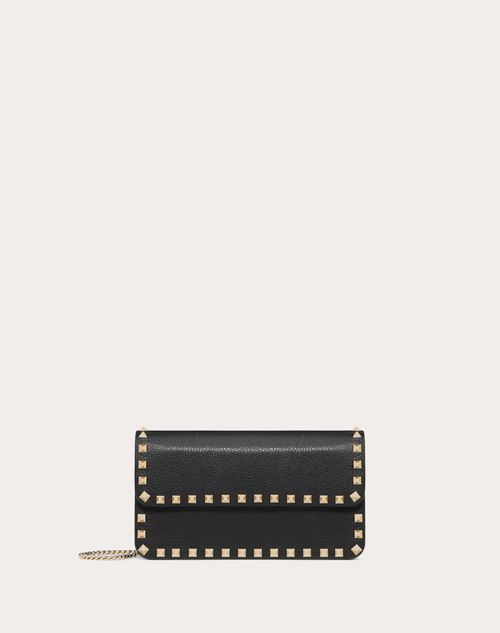 Rockstud Grainy Calfskin Chain Pouch for Woman in Black Rockstud Grainy Calfskin Chain Pouch for Woman in Black