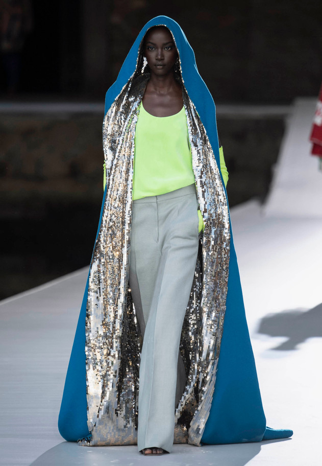 Valentino Des Ateliers Haute Couture Fall/Winter 2021-22 | Valentino