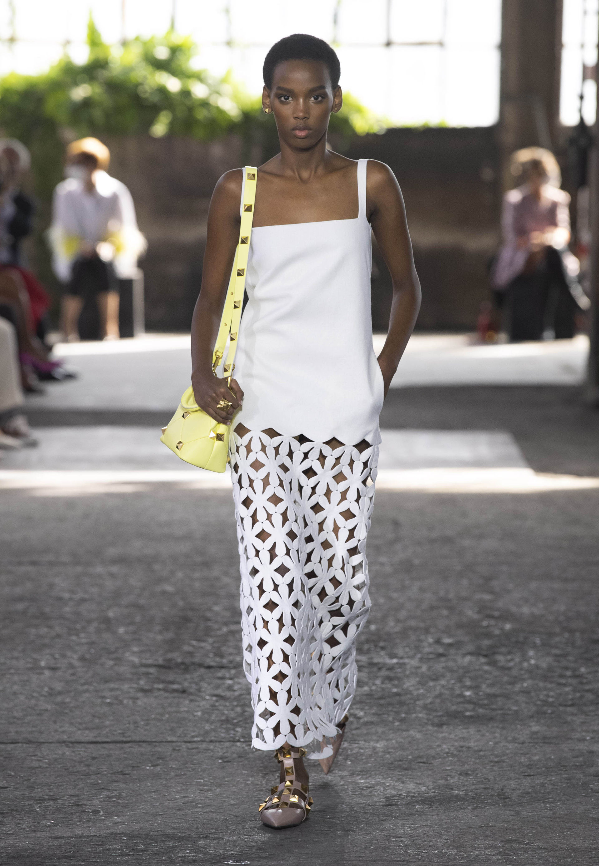 Valentino Collezione Milano Fashion Show | Valentino.com
