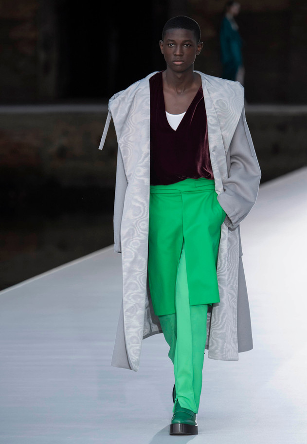 Valentino Des Ateliers Haute Couture Fall/Winter 2021-22 | Valentino