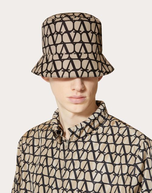 Toile Iconographe Nylon Bucket Hat for Man in Beige/black | Valentino TH